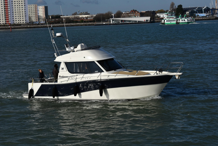 RYA Motor Boat Coastal Skipper Practical | Solent Boat Training