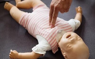 HSE Paediatric Emergency First Aid Course From £99 | SBT